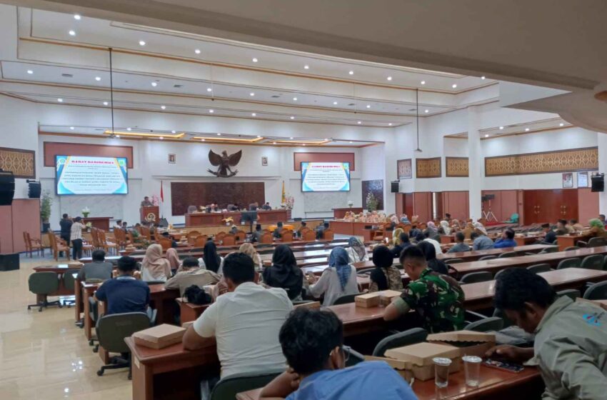 Dewan Sentil Banyak Kepala OPD Tak Hadir - Klik Borneo Dewan Sentil Banyak Kepala OPD Tak Hadir - Klik Borneo